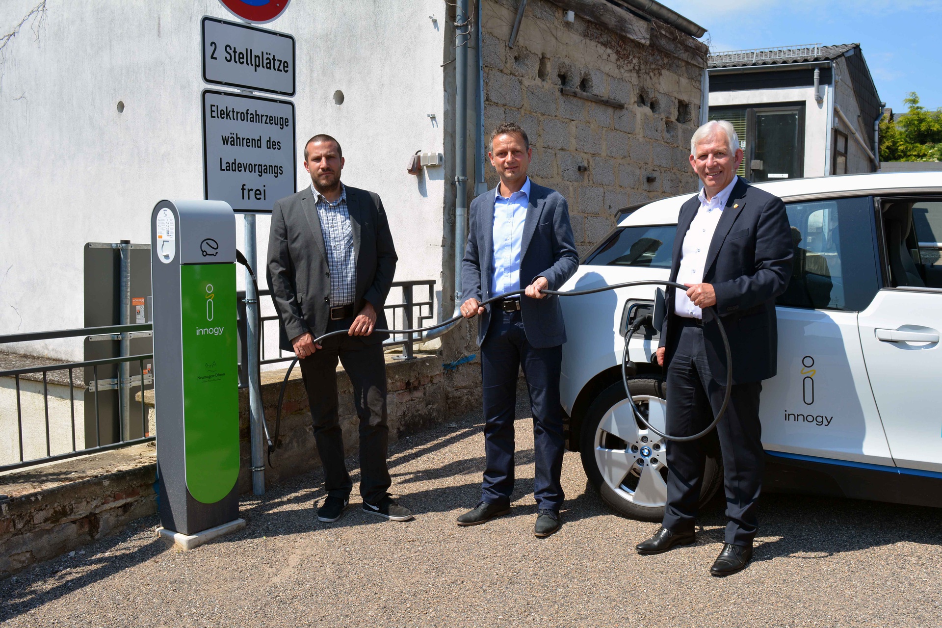 Ladesäule für Elektroautos in Neumagen-Dhron in Betrieb genommen
